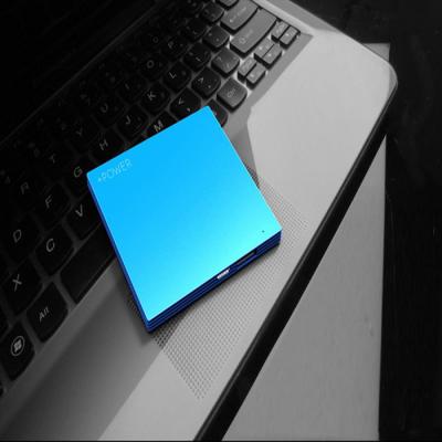 China Van de de Giftmacht van Smartphone iPad mp4 de Bank Multikleur die snel Externe Batterijlader laden Te koop