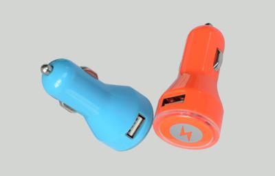 Cina Caricatore doppio dell'automobile del cerchio LED USB con progettazione variopinta per lo Smart Phone di Globle in vendita