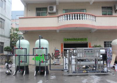 中国 逆浸透のシステムおよび自己を使用して6000リットルの塩水の脱塩機械はシステムをきれいにします 販売のため