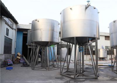 Cina Carro armato di elaborazione di miscelazione del latte/succo della custodia di filtro dell'acciaio inossidabile 1000L-10000L in vendita