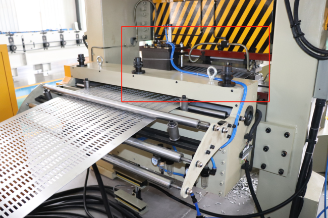 Comparison of punching machine features