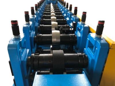 China Máquina de formación de rodillos con ranuras de alta calidad para fijación positiva y resistencia a la pared en venta