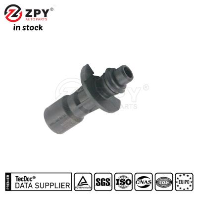 Китай Трубка масляного радиатора двигателя ZPY Auto LR028136 для Land Rover продается