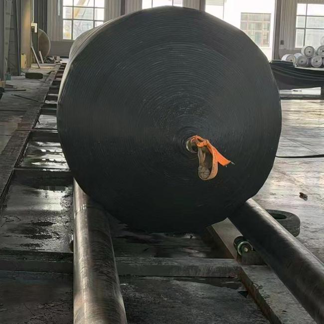 Marine rubber airbags in ship launching operation