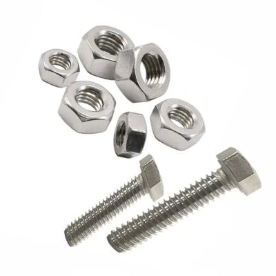 China 100 piezas de pernos hexagonales de tamaño estándar con anchura de hilo de 1,0 mm y longitud de hilo de 12 mm en venta