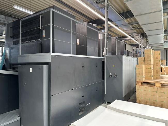 Heidelberg XL162-5+L printing unit close-up