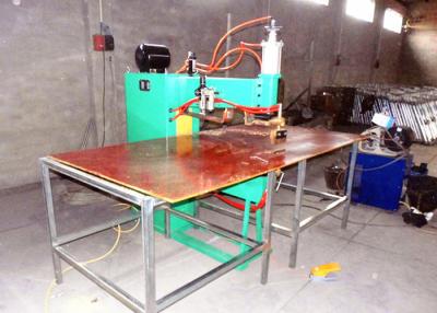 Cina Saldatore a punti automobilistico di impulso del cilindro, multi saldatrice con il regolatore di CNC in vendita