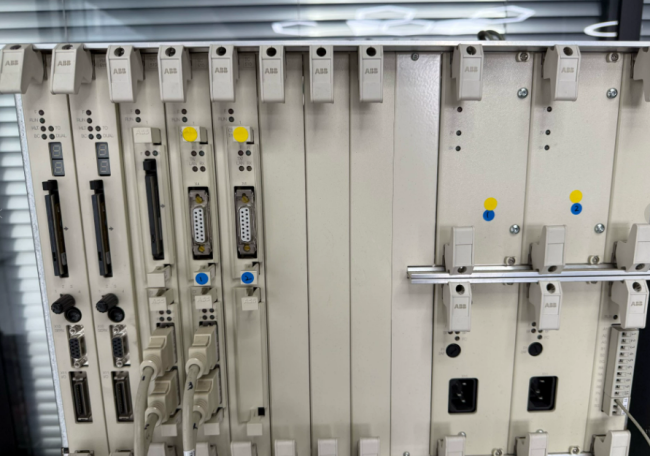 SR511 power regulator module installation in industrial control cabinet