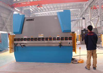 Cina 3200MM automatici freno della stampa da 200 tonnellate, macchina piegatubi idraulica del freno della stampa di NC Accurl in vendita