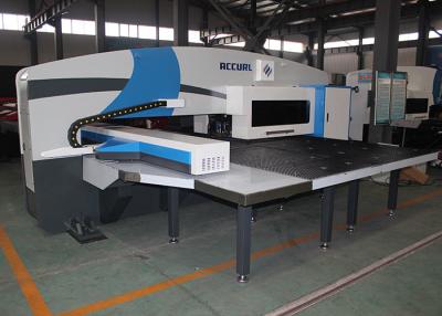 China Hoge snelheidscnc de Machine van de Stempelpers 30 ton met de Controlesysteem van oi-Portugal CNC Te koop