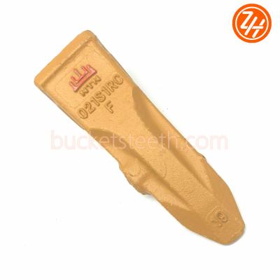 China Equipo resistente HITACHI LOVOL KOBELCO de Bucket Teeth Heavy del excavador de la roca de la abrasión 021S1RC Ex70 ZX70 Sk75 Lv80 de SHANTUI en venta