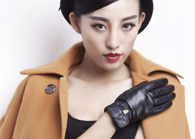 Cina Guanti di cuoio delle donne di inverno classico delle signore con il polso dell'elastico del polsino della cinghia del ricamo in vendita