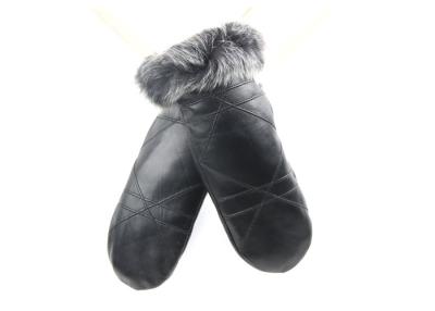 Cina Guanti della mano della pelliccia di inverno dei guanti delle donne, guanti allineati pelliccia ricamati del cuoio delle pecore in vendita