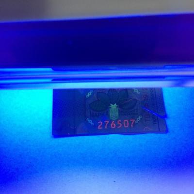 China Customized Adhesive Security Tax Stamp Label with Invisible UV Surface Finishing à venda