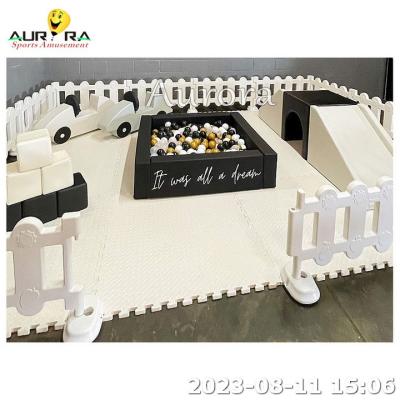 Κίνα Rainbow Bridge Soft Play Sets Παιδικά παιχνίδια Πάρκο διασκέδασης Πλατόπεδο εξωτερικού προς πώληση
