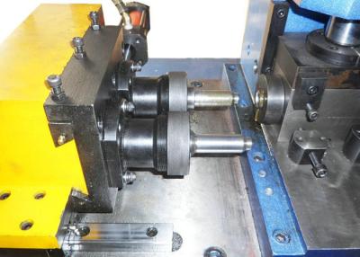China Extremo hidráulico del tubo que forma las máquinas, tubo que reduce la máquina en venta