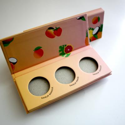 Chine Diamètre 30MM de Matte Lamination Empty Blush Palette position de 3 casseroles à vendre