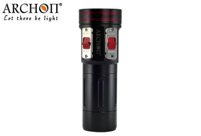 中国 充電電池が付いている黒い色の水中に専門の飛び込みライト 販売のため