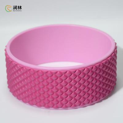 Cina la ruota di yoga di 32*13cm indietro allunga il materiale dei pp per i dolori posteriori di aiuto in vendita