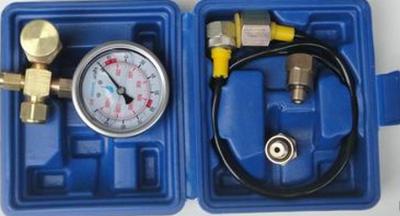 China Nitrógeno hidráulico del martillo del triturador que carga a Kit Gas Pressure Test For TR 220 en venta