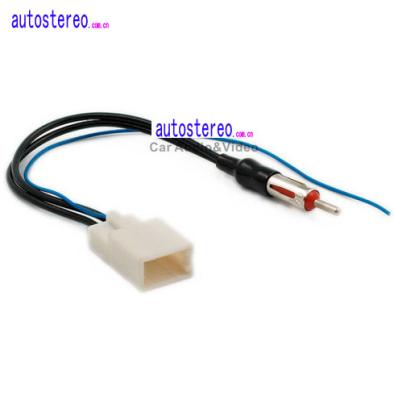 China Conector aéreo de Amplifiered de la antena del adaptador de la radio de TOYOTA del adaptador 4 de los equipos apropiados de la radio de coche en venta