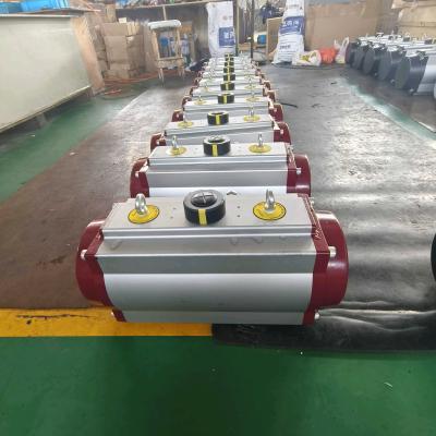 Cina Attuatore rotativo pneumatico a quarto di giro a doppia azione (DA) e singola azione (SA) per valvola a farfalla o valvola a sfera in vendita