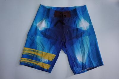 中国 24 Inch Outseam Swim Trunks With Side Pockets For Guys with Sublimation Printing 販売のため