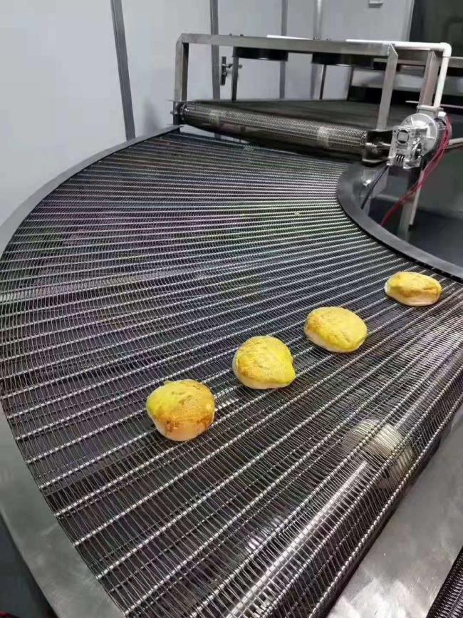 Chain Plate Conveyor with 90 Degree Turning Used in Small Workshop