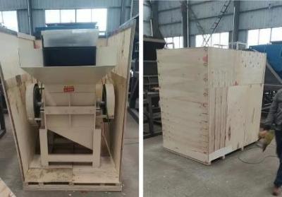 Chine Crush Film plastique avec structure d'alimentation tangentielle Déchets de recyclage déchiqueteur à vendre