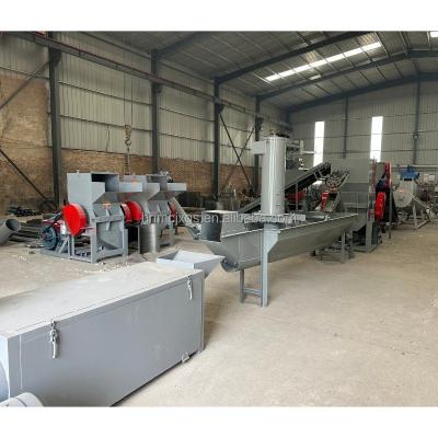 Chine Ligne de lavage de recyclage de plastique d'automatisation de grande capacité pour panier de seau en plastique PP PE à vendre