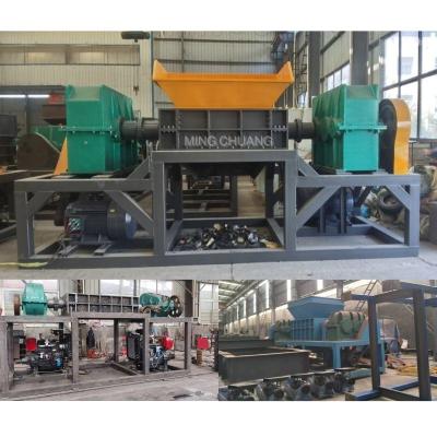 Chine Facile à utiliser fournisseur de déchiqueteuse automatique pour le recyclage du fer et de l'aluminium à vendre