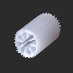 中国 生物浮遊プラスチックフィルターメディア MBBR 5*15mm 販売のため