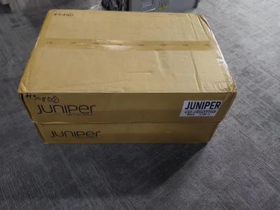 China Stock Juniper SRX4100-SYS-JE-AC Services Gateway Full-Duplex e Half-Duplex 10/100/1000Mbps Taxa de transmissão à venda