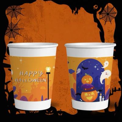 China Individuell bedruckte Halloween-Einweg-Pappbecher mit Deckel & Strohhalmen – Für Heiß-/Kaltgetränke & Partygebrauch zu verkaufen