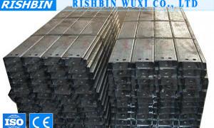 Cina Q345 ha perforato il rotolo d'acciaio galvanizzato del Purlin dei Purlins d'acciaio C che forma gli spessori 1,2 - 3.0mm dei prodotti in vendita