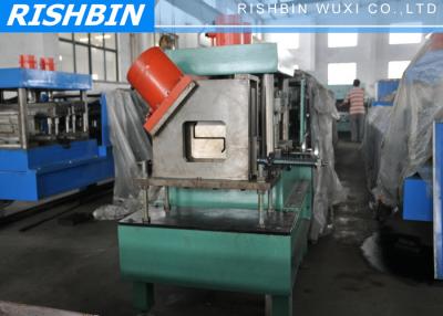 Cina Capriata del tetto della taglierina dell'acciaio per utensili D2 & rotolo del Purlin di Z che forma macchina con il diametro dell'asse da 65 millimetri in vendita