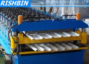 Cina Il pannello del tetto di doppio strato ha ondulato il rotolo che forma la macchina con la larghezza della bobina da 914 millimetri in vendita