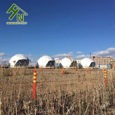 China Tienda fría de la bóveda geodésica de la media esfera del invierno con el marco de acero de la alta carga de la nieve de la estufa en venta