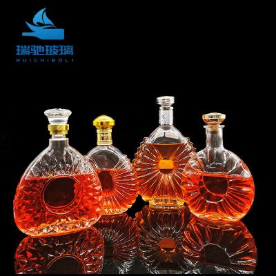 Cina Personalizzare Tipo di sigillamento Forma classica Stampa a schermo Bottiglie di liquore di vetro per bar in vendita