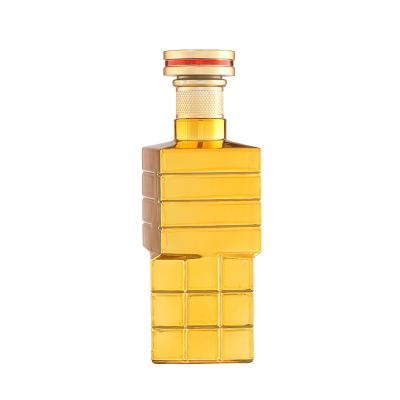 Cina 500 ml 750 ml bottiglia in vetro di vino elettroplata personalizzata per bevande industriali in vendita
