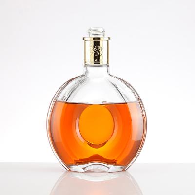 Cina Tipo di tenuta personalizzato Bottiglia di vetro da 700 ml per XO Brandy e Whisky Disegno personalizzato in vendita
