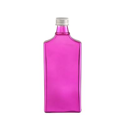 Cina Super Flint Glass Whisky Rum Spirits Bottiglia Stampaggio a caldo Spray Colore Manico personalizzato Forma in vendita