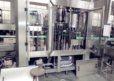 Cina Macchina di rifornimento gassosa della bevanda della bottiglia di vetro, macchine di rifornimento gassose della bibita in vendita