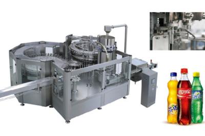 Cina CSD Monoblock Food Soft Energy Drinks Linea di riempimento lattine in alluminio in vendita