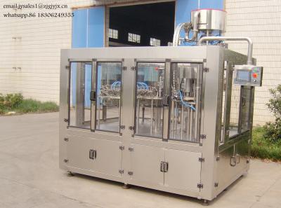 Cina macchina di rifornimento gassosa 330-2000ML della bevanda, pianta di coperchiamento di riempimento di lavaggio delle bottiglie in vendita