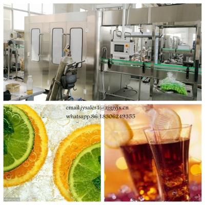 Cina Completi la macchina di rifornimento gassosa della bibita/imbottigliatrice della bevanda in vendita