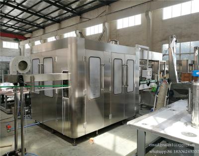 Cina Completi attrezzatura della bevanda di rifornimento del succo gassoso della macchina/di imbottigliamento in vendita