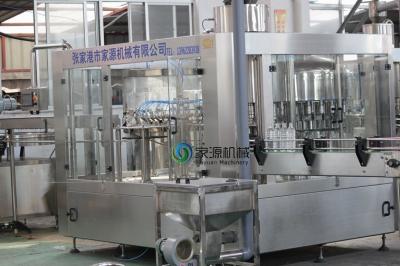 Cina Imbottigliatrice argentea dell'acqua bianca CGFB40-40-40-12 16000BPH 6250*3050*2400 in vendita