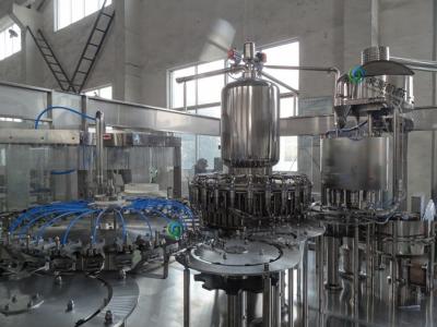 Cina PET la macchina di rifornimento liquida automatica del macchinario di materiale da otturazione del succo della bottiglia 9.08Kw in vendita