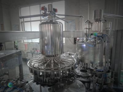 Cina Macchina di rifornimento del succo d'arancia 4 in 1 Monoblock per la bottiglia di plastica in vendita